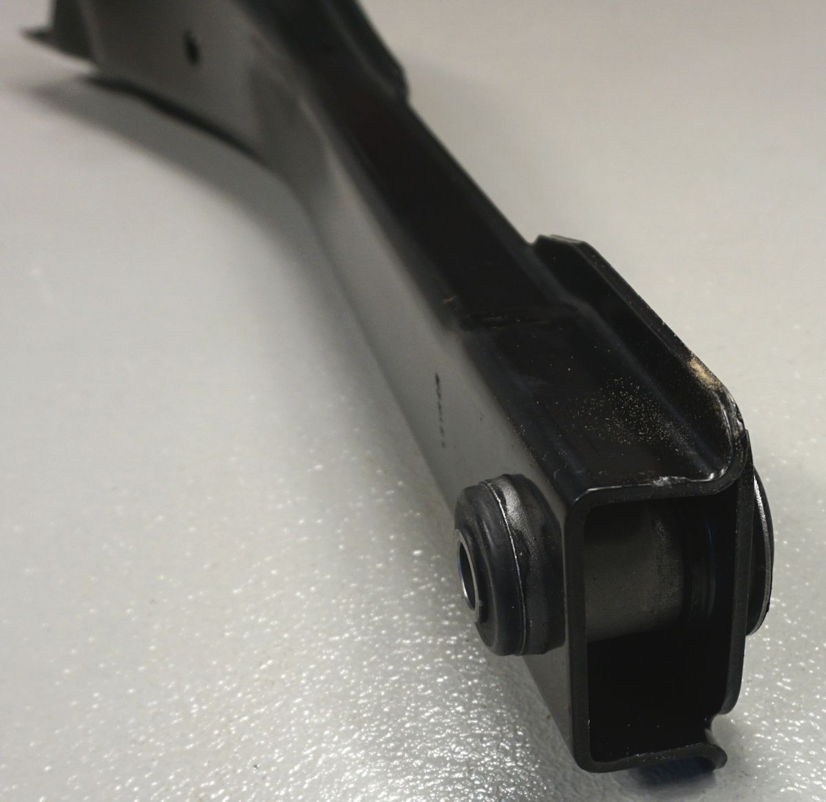 1999-2016 Ford Super Duty 2WD Left Radius Arm-Broncograveyard.com