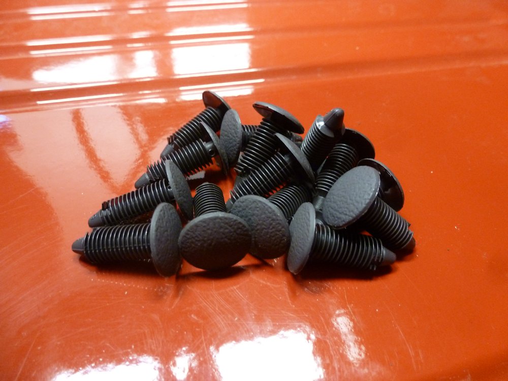 Interior Trim Clips (Light Grey) Set Of 14-Broncograveyard.com